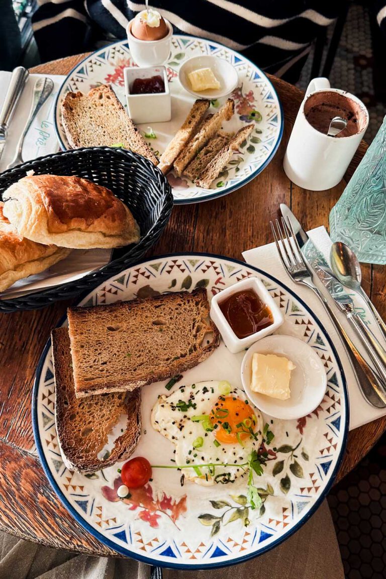 My Favorite Breakfast Places & Cafés in Paris - La Vie En Marine